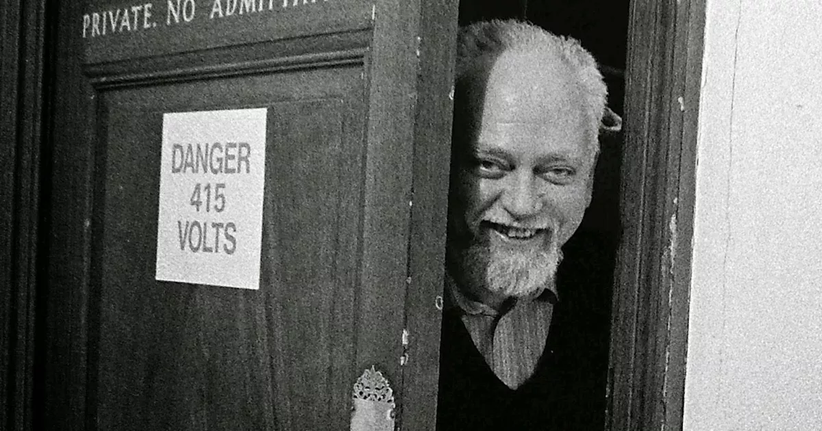 Robert Anton Wilson, desde el panteón del cáñamo | Cáñamo
